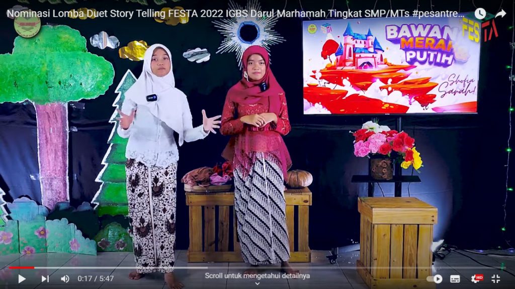 Siswi MTsN 1 Pati Jawarai Duet Story Telling FESTA - Mondes