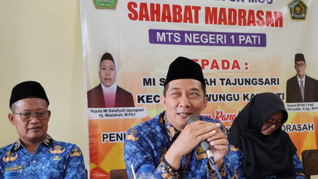 Sebulan Jadi Sahabat MTsN 1 Pati, Dua Madrasah Ibtidaiyah Raih Juara Nasional - Mondes