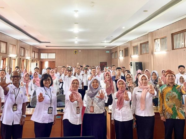 Diterjang Angin Kencang, Tenda Tamu VIP HUT Jateng Roboh - Mondes